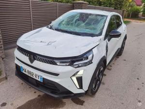 White Renault Captur 2024 in Kaunas, with an engine capacity of 1.00 L and mileage of 16 thousand km for 8200 €, photo 37 on AUTOMOTO.COM.LV