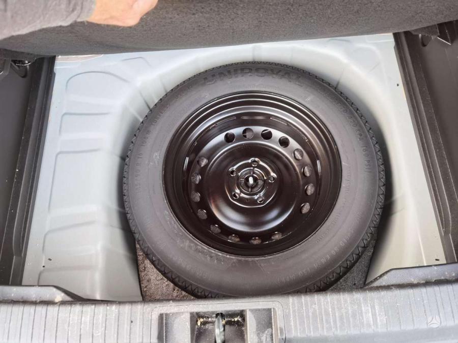 White Renault Captur 2024 in Kaunas, with an engine capacity of 1.00 L and mileage of 16 thousand km for 8200 €, photo 39 on AUTOMOTO.COM.LV