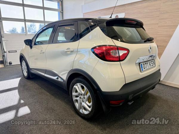 Balts Renault Captur 2014 Rakvere, ar dzinēja tilpumu 1.20 L un nobraukumu 106 tūkst. km par 7700 €, foto 2 vietnē AUTOMOTO.COM.LV
