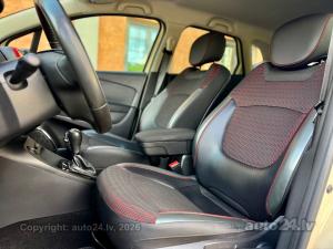 Balts Renault Captur 2015 Tallina, ar dzinēja tilpumu 1.20 L un nobraukumu 125 tūkst. km par 7999 €, foto 13 vietnē AUTOMOTO.COM.LV