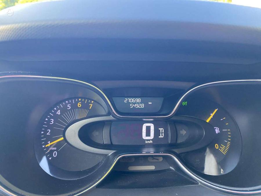 Balts Renault Captur 2015 Viļņa, ar dzinēja tilpumu 1.20 L un nobraukumu 270 tūkst. km par 5000 €, foto 6 vietnē AUTOMOTO.COM.LV
