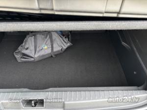 White Renault Captur 2019 in Tallinn, with an engine capacity of 1.20 L and mileage of 80 thousand km for 11900 €, photo 10 on AUTOMOTO.COM.LV