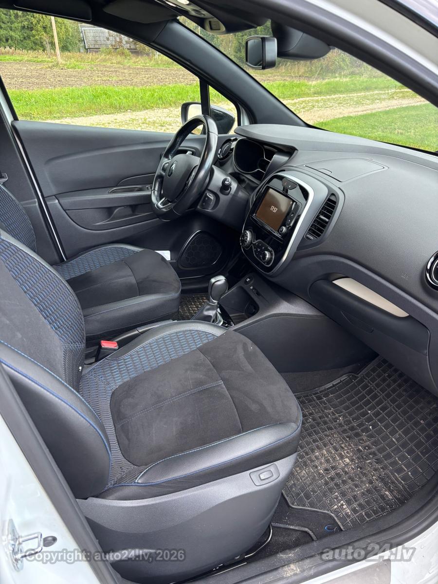 White Renault Captur 2019 in Tallinn, with an engine capacity of 1.20 L and mileage of 80 thousand km for 11900 €, photo 11 on AUTOMOTO.COM.LV