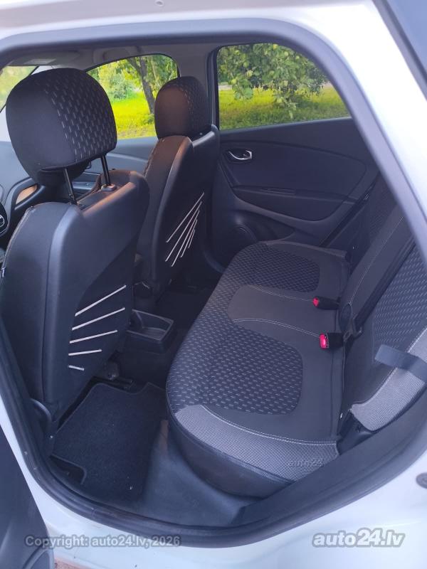 White Renault Captur 2019 in Liepaja, with an engine capacity of 1.30 L and mileage of 137 thousand km for 8500 €, photo 8 on AUTOMOTO.COM.LV