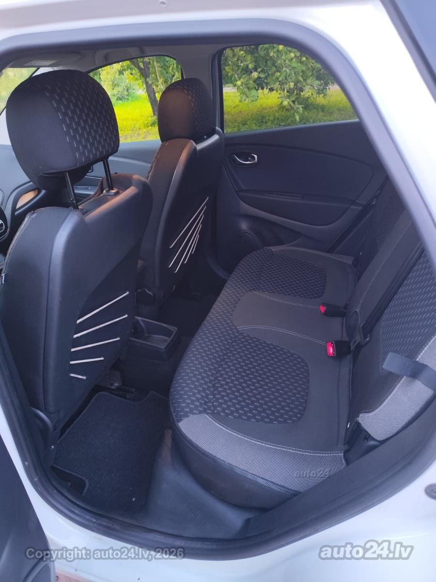 White Renault Captur 2019 in Liepaja, with an engine capacity of 1.30 L and mileage of 137 thousand km for 8500 €, photo 8 on AUTOMOTO.COM.LV
