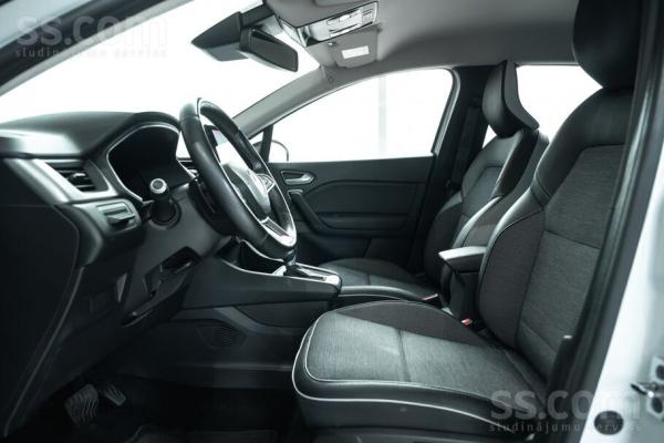 White Renault Captur 2020 in Riga, with an engine capacity of 1.30 L and mileage of 104 thousand km for 14900 €, photo 6 on AUTOMOTO.COM.LV