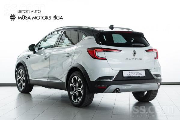 White Renault Captur 2020 in Riga, with an engine capacity of 1.30 L and mileage of 104 thousand km for 14900 €, photo 10 on AUTOMOTO.COM.LV