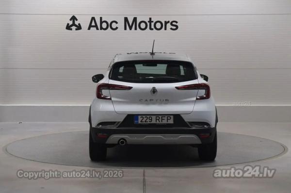 Balts Renault Captur 2021 Tallina, ar dzinēja tilpumu 1.30 L un nobraukumu 44 tūkst. km par 14990 €, foto 5 vietnē AUTOMOTO.COM.LV