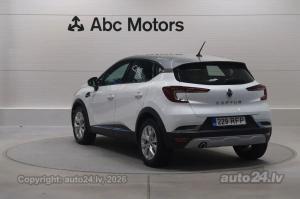 White Renault Captur 2021 in Tallinn, with an engine capacity of 1.30 L and mileage of 44 thousand km for 14990 €, photo 6 on AUTOMOTO.COM.LV