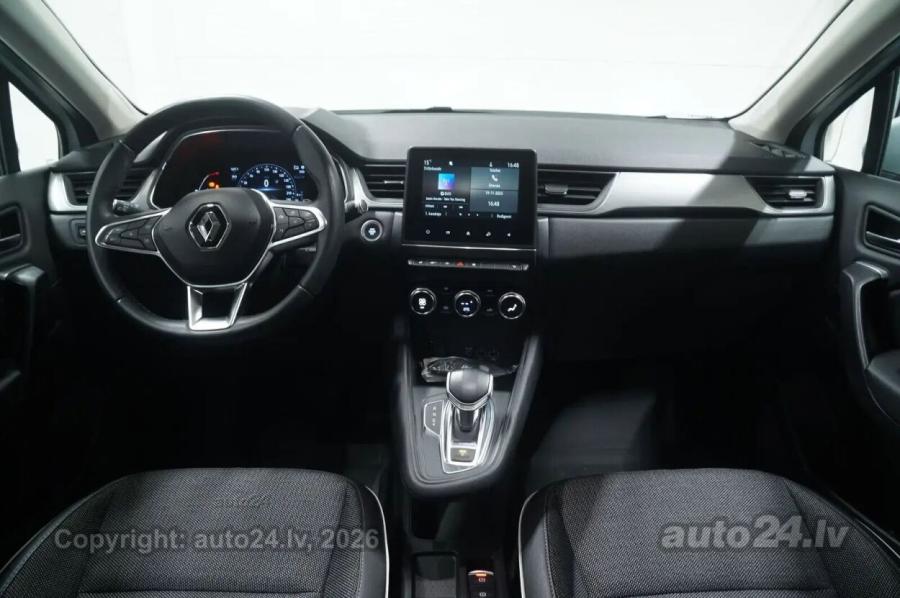 White Renault Captur 2021 in Tallinn, with an engine capacity of 1.30 L and mileage of 44 thousand km for 14990 €, photo 8 on AUTOMOTO.COM.LV