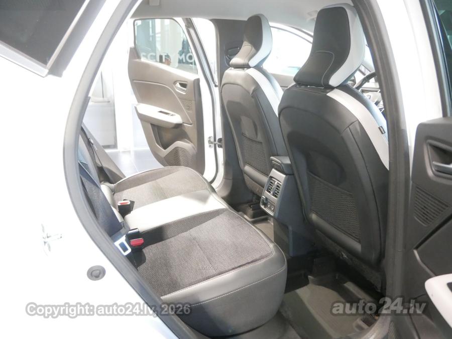 Balts Renault Captur 2021 Tallina, ar dzinēja tilpumu 1.60 L un nobraukumu 142 tūkst. km par 11990 €, foto 10 vietnē AUTOMOTO.COM.LV
