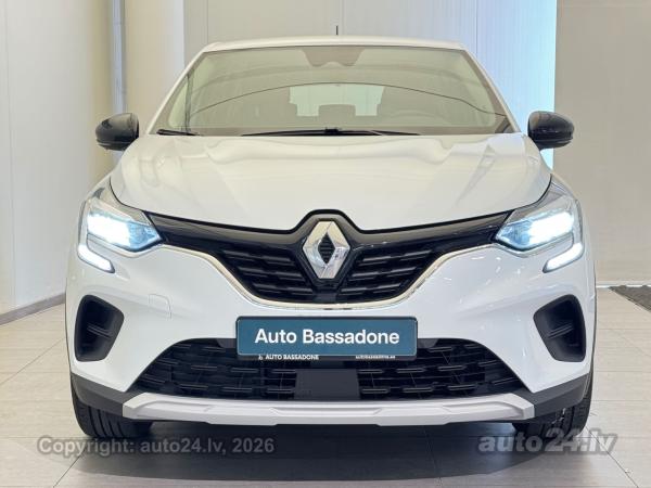 Balts Renault Captur 2022 Tallina, ar dzinēja tilpumu 1.60 L un nobraukumu 71 tūkst. km par 15900 €, foto 3 vietnē AUTOMOTO.COM.LV