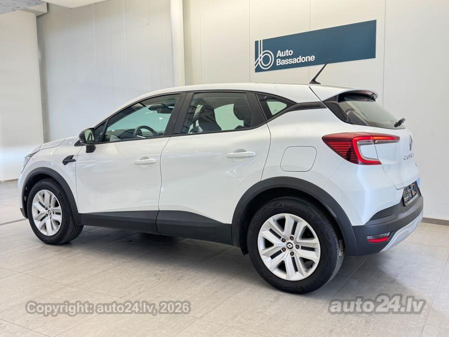 Balts Renault Captur 2022 Tallina, ar dzinēja tilpumu 1.60 L un nobraukumu 71 tūkst. km par 15900 €, foto 5 vietnē AUTOMOTO.COM.LV