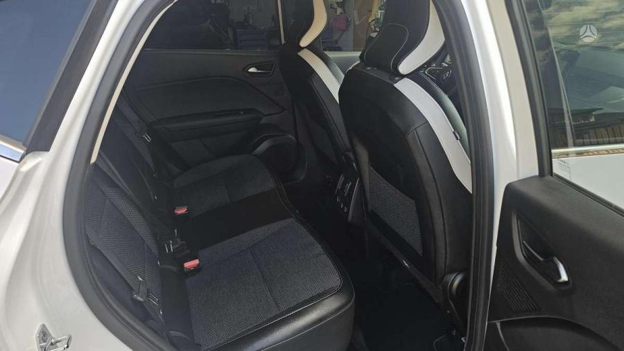 Balts Renault Captur 2022 Panevēža, ar dzinēja tilpumu 1.60 L un nobraukumu 178 tūkst. km par 12999 €, foto 16 vietnē AUTOMOTO.COM.LV