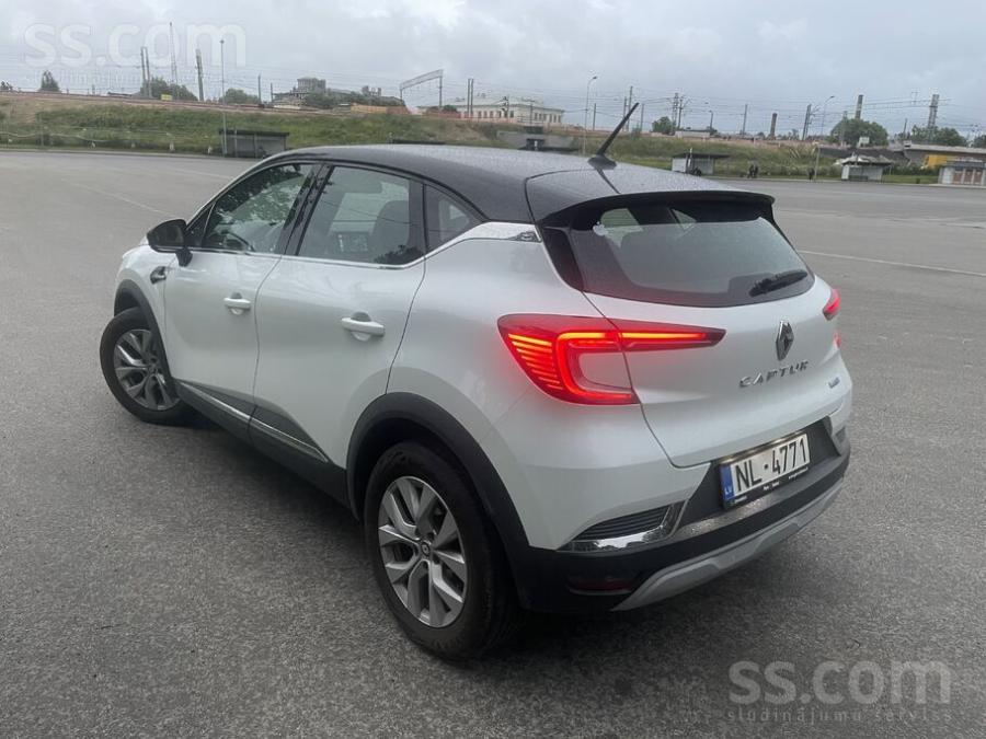 Balts Renault Captur 2022 Rīga, ar dzinēja tilpumu 1.60 L un nobraukumu 25 tūkst. km par 17900 €, foto 4 vietnē AUTOMOTO.COM.LV