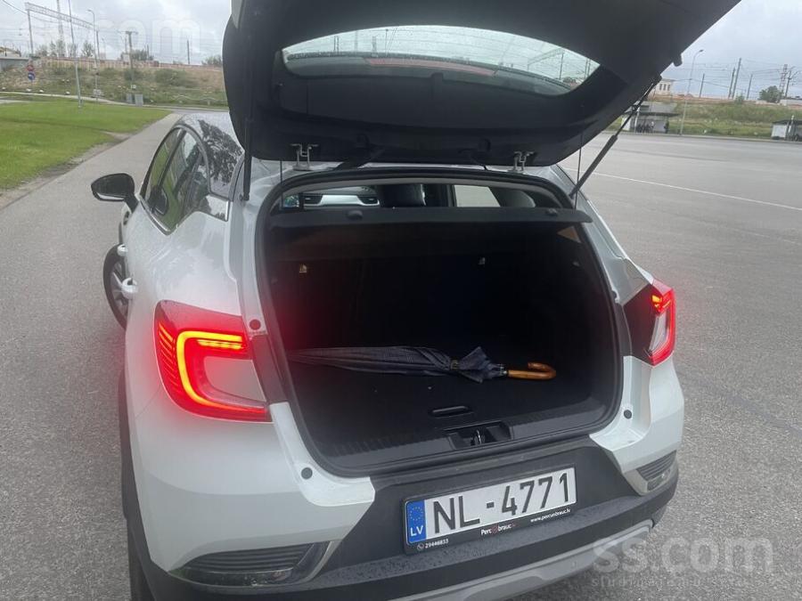 Balts Renault Captur 2022 Rīga, ar dzinēja tilpumu 1.60 L un nobraukumu 25 tūkst. km par 17900 €, foto 6 vietnē AUTOMOTO.COM.LV