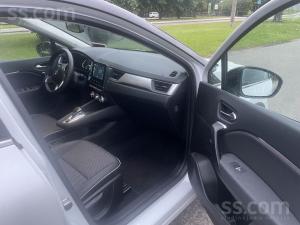 Balts Renault Captur 2022 Rīga, ar dzinēja tilpumu 1.60 L un nobraukumu 25 tūkst. km par 17900 €, foto 7 vietnē AUTOMOTO.COM.LV