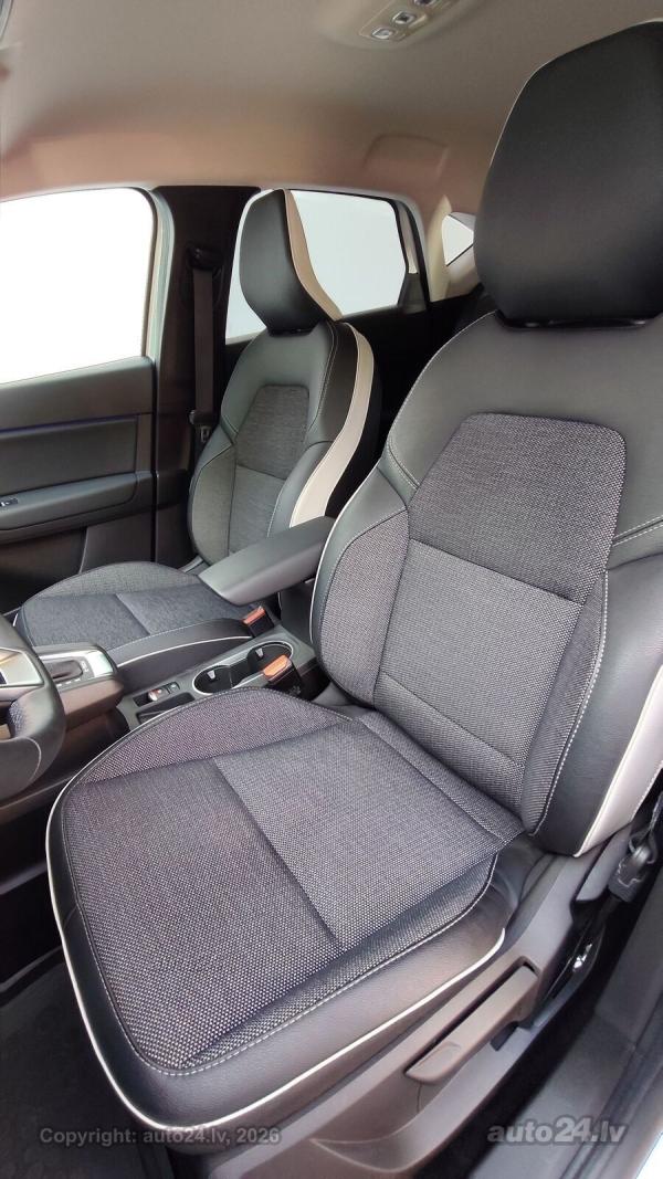 Balts Renault Captur 2023 Tallina, ar dzinēja tilpumu 1.60 L un nobraukumu 31 tūkst. km par 18995 €, foto 10 vietnē AUTOMOTO.COM.LV