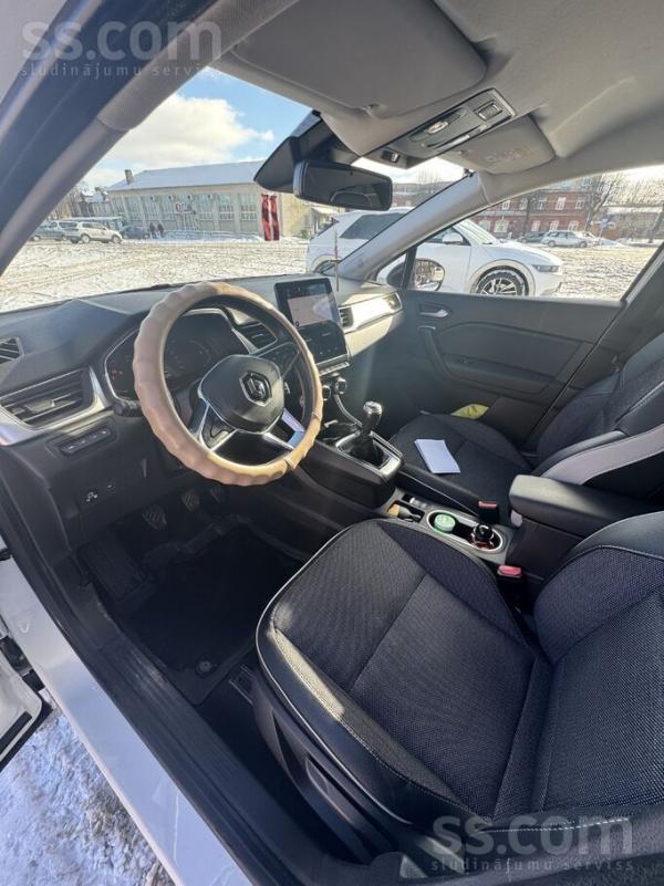 Balts Renault Captur 2023 Liepāja, ar dzinēja tilpumu 1.00 L un nobraukumu 23 tūkst. km par 18250 €, foto 3 vietnē AUTOMOTO.COM.LV