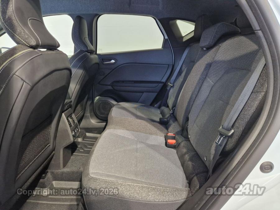 Balts Renault Captur 2025 Tallina, ar dzinēja tilpumu 1.60 L un nobraukumu 11 tūkst. km par 25990 €, foto 20 vietnē AUTOMOTO.COM.LV