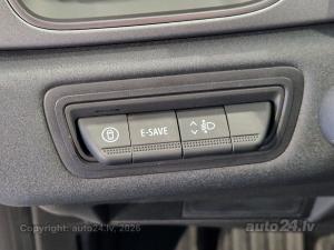 Balts Renault Captur 2025 Tallina, ar dzinēja tilpumu 1.60 L un nobraukumu 11 tūkst. km par 25990 €, foto 22 vietnē AUTOMOTO.COM.LV