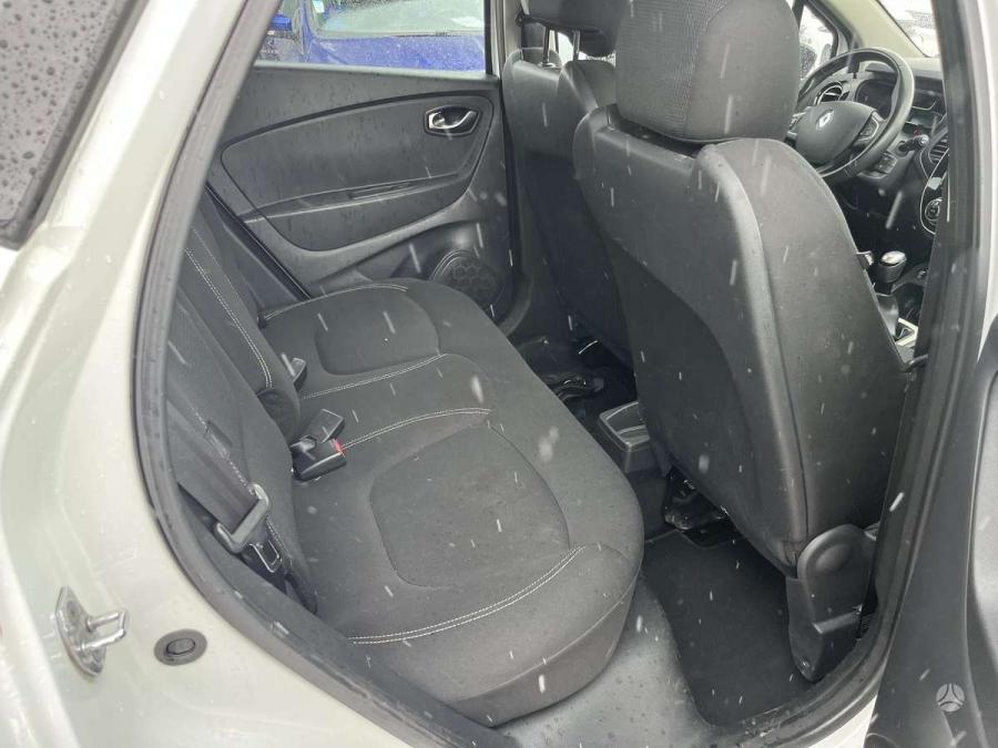 Balts Renault Captur 2019 Tauragė, ar dzinēja tilpumu 1.50 L un nobraukumu 189 tūkst. km par 6300 €, foto 16 vietnē AUTOMOTO.COM.LV