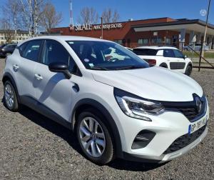 White Renault Captur 2023 in Taurage, with an engine capacity of 1.60 L and mileage of 218 thousand km for 9600 €, photo 4 on AUTOMOTO.COM.LV