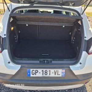 White Renault Captur 2023 in Taurage, with an engine capacity of 1.60 L and mileage of 218 thousand km for 9600 €, photo 10 on AUTOMOTO.COM.LV