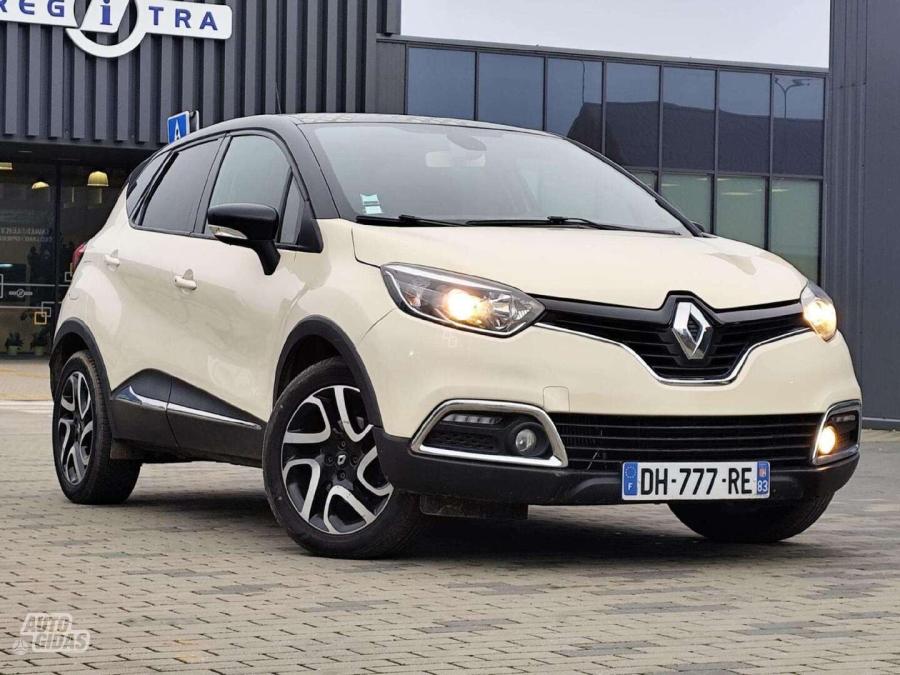 Yellow Renault Captur 2014 in Siauliai, with an engine capacity of 1.20 L and mileage of 260 thousand km for 5150 €, photo 2 on AUTOMOTO.COM.LV