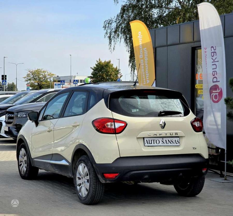 Dzeltens Renault Captur 2015 Tauragė, ar dzinēja tilpumu 1.20 L un nobraukumu 99 tūkst. km par 5350 €, foto 8 vietnē AUTOMOTO.COM.LV
