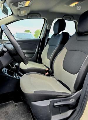 Dzeltens Renault Captur 2015 Tauragė, ar dzinēja tilpumu 1.20 L un nobraukumu 99 tūkst. km par 5350 €, foto 20 vietnē AUTOMOTO.COM.LV