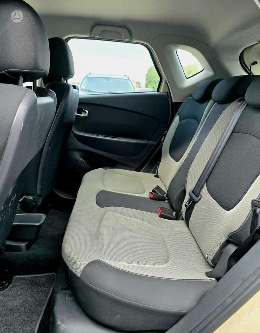 Dzeltens Renault Captur 2015 Tauragė, ar dzinēja tilpumu 1.20 L un nobraukumu 99 tūkst. km par 5350 €, foto 24 vietnē AUTOMOTO.COM.LV