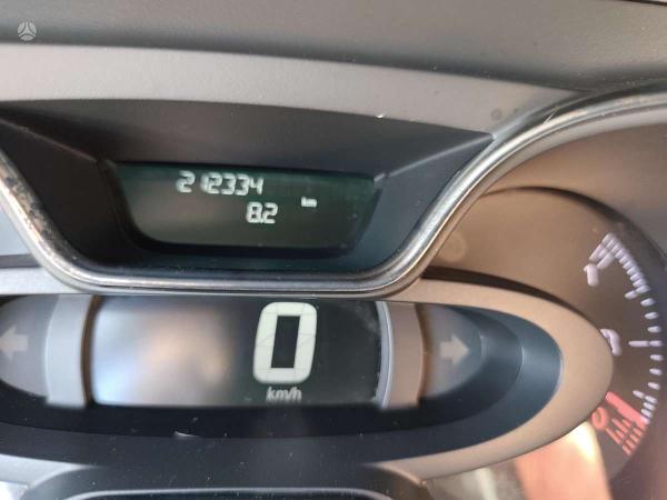 Желтый Рено Каптур 2018 в Таураге, объемом двигателя 0.90 л и пробегом 212 тыс. км за 4800 €, фото 9 на AUTOMOTO.COM.LV