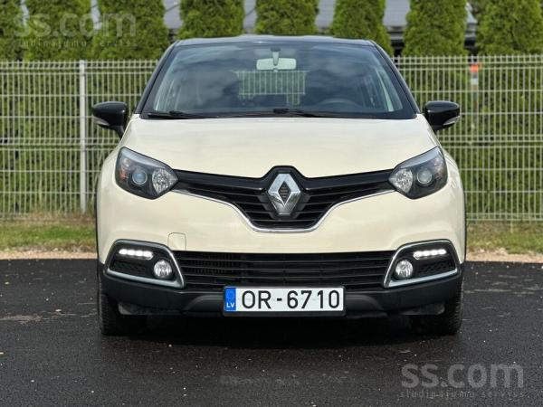 Yellow Renault Captur 2014 in Jelgava, with an engine capacity of 0.90 L and mileage of 0 thousand km for 6750 €, photo 3 on AUTOMOTO.COM.LV