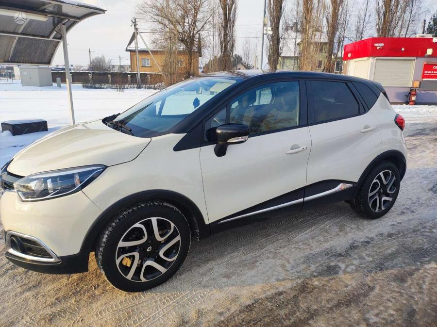 Yellow Renault Captur 2015 in Taurage, with an engine capacity of 1.20 L and mileage of 142 thousand km for 6250 €, photo 2 on AUTOMOTO.COM.LV