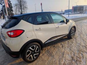 Yellow Renault Captur 2015 in Taurage, with an engine capacity of 1.20 L and mileage of 142 thousand km for 6250 €, photo 5 on AUTOMOTO.COM.LV