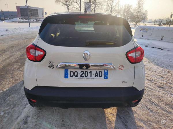Dzeltens Renault Captur 2015 Tauragė, ar dzinēja tilpumu 1.20 L un nobraukumu 142 tūkst. km par 6250 €, foto 6 vietnē AUTOMOTO.COM.LV