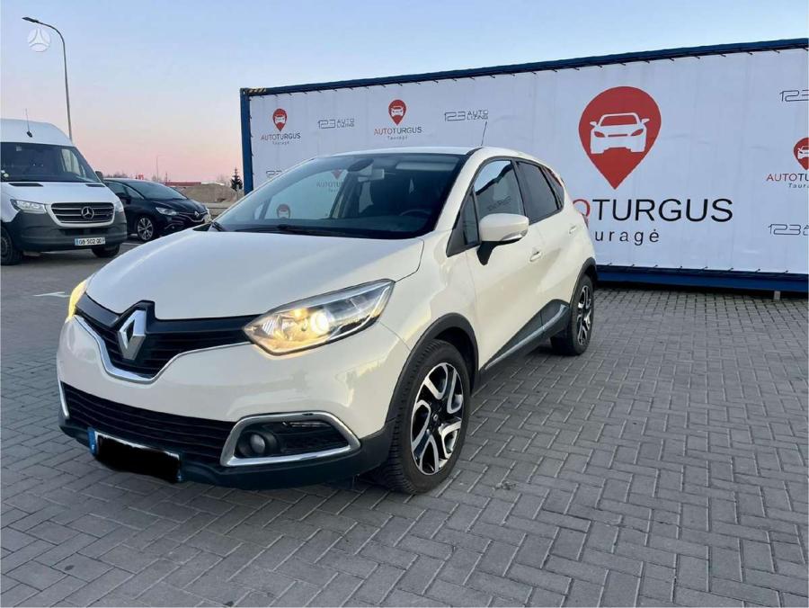Yellow Renault Captur 2013 in Taurage, with an engine capacity of 1.20 L and mileage of 103 thousand km for 6100 €, photo 2 on AUTOMOTO.COM.LV