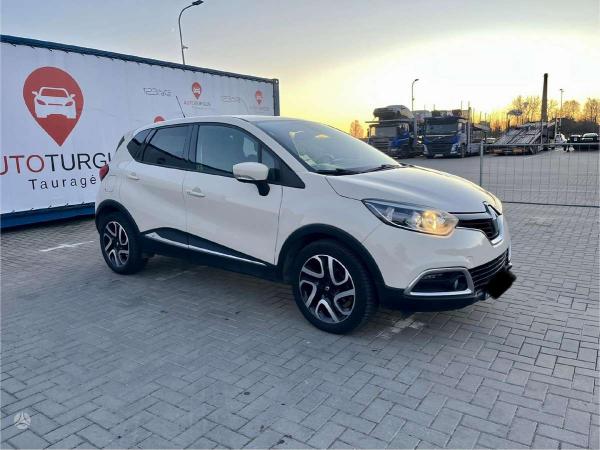 Yellow Renault Captur 2013 in Taurage, with an engine capacity of 1.20 L and mileage of 103 thousand km for 6100 €, photo 6 on AUTOMOTO.COM.LV