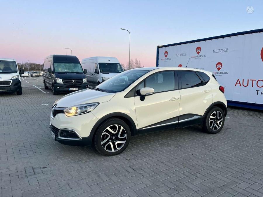 Yellow Renault Captur 2013 in Taurage, with an engine capacity of 1.20 L and mileage of 103 thousand km for 6100 €, photo 13 on AUTOMOTO.COM.LV