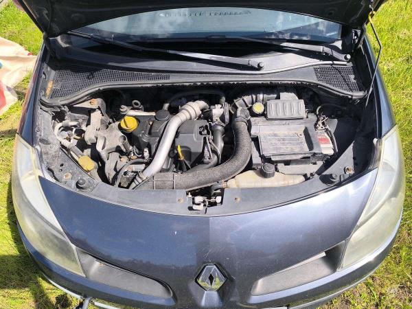 Melns Renault Clio 2006 Gargždai, ar dzinēja tilpumu 1.46 L un nobraukumu 317 tūkst. km par 300 €, foto 2 vietnē AUTOMOTO.COM.LV