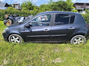 Melns Renault Clio 2006 Gargždai, ar dzinēja tilpumu 1.46 L un nobraukumu 317 tūkst. km par 300 €, foto 4 vietnē AUTOMOTO.COM.LV