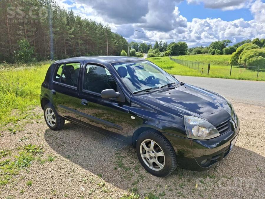 Black Renault Clio 2006 in Riga, with an engine capacity of 1.20 L and mileage of 159 thousand km for 1350 €, photo 4 on AUTOMOTO.COM.LV