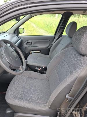 Black Renault Clio 2006 in Riga, with an engine capacity of 1.20 L and mileage of 159 thousand km for 1350 €, photo 7 on AUTOMOTO.COM.LV