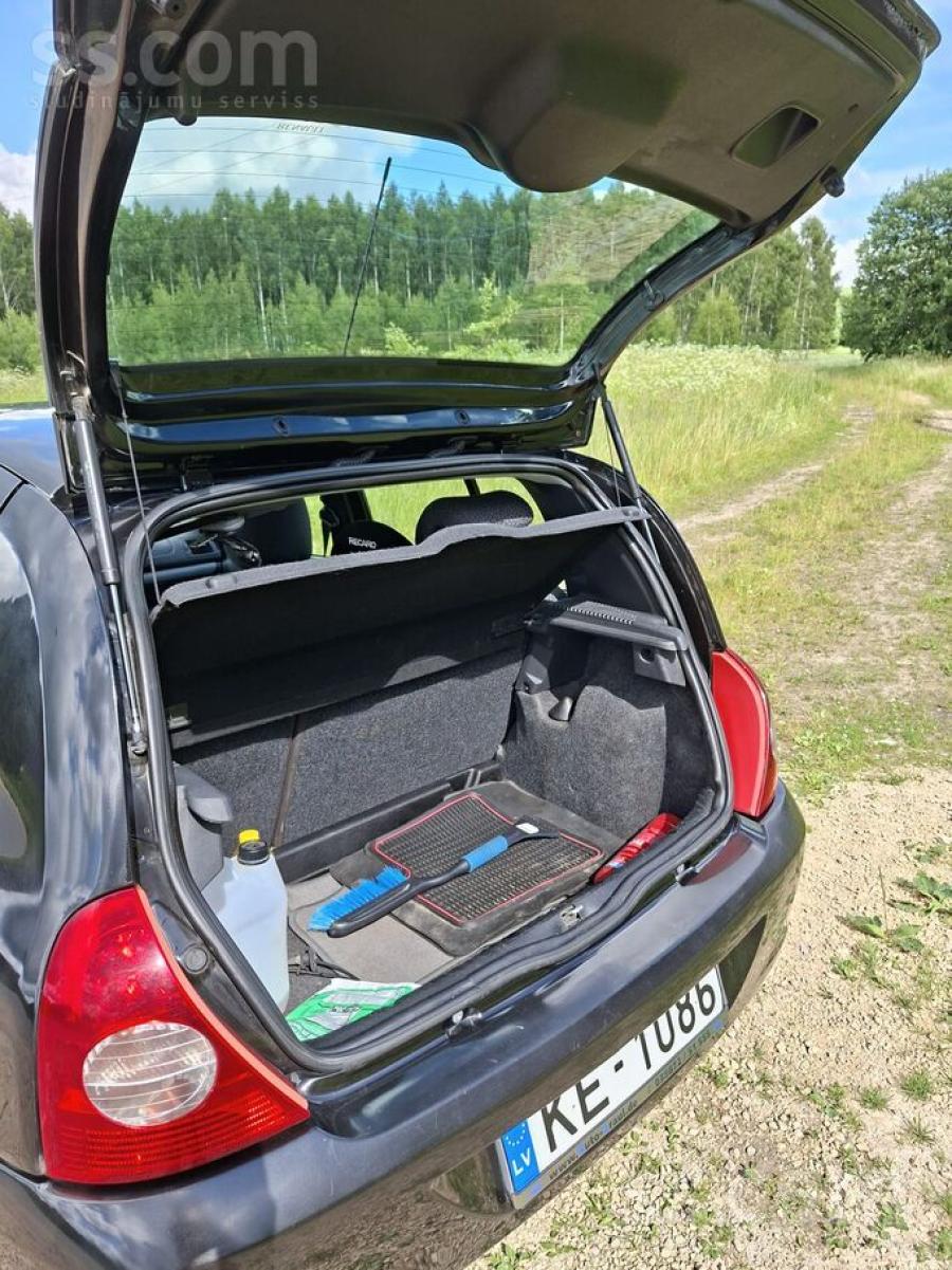 Black Renault Clio 2006 in Riga, with an engine capacity of 1.20 L and mileage of 159 thousand km for 1350 €, photo 11 on AUTOMOTO.COM.LV