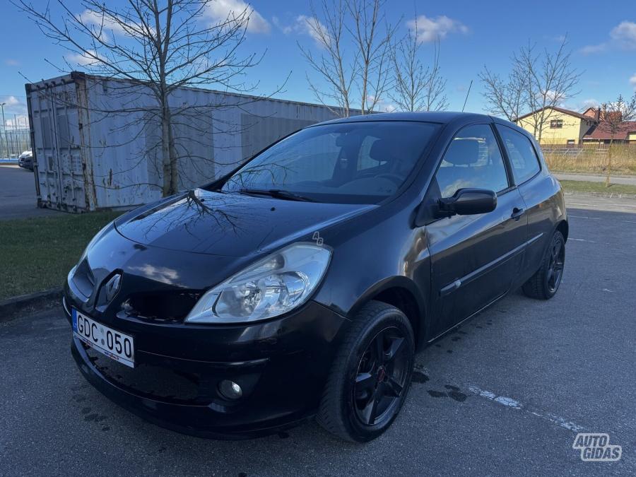Melns Renault Clio 2008 Panevēža, ar dzinēja tilpumu 1.50 L un nobraukumu 255 tūkst. km par 500 €, foto 1 vietnē AUTOMOTO.COM.LV