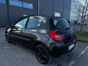 Melns Renault Clio 2008 Panevēža, ar dzinēja tilpumu 1.50 L un nobraukumu 255 tūkst. km par 500 €, foto 9 vietnē AUTOMOTO.COM.LV