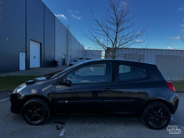Black Renault Clio 2008 in Panevezys, with an engine capacity of 1.50 L and mileage of 254 thousand km for 499 €, photo 4 on AUTOMOTO.COM.LV