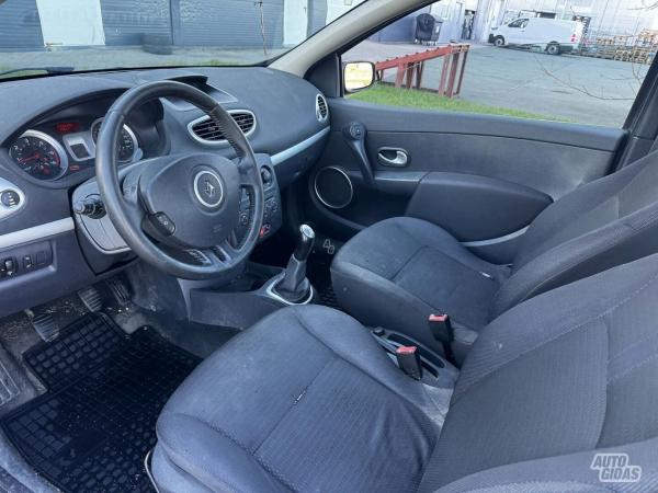 Black Renault Clio 2008 in Panevezys, with an engine capacity of 1.50 L and mileage of 254 thousand km for 499 €, photo 8 on AUTOMOTO.COM.LV