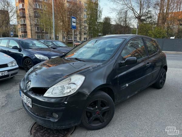 Black Renault Clio 2008 in Panevezys, with an engine capacity of 1.50 L and mileage of 205 thousand km for 400 €, photo 3 on AUTOMOTO.COM.LV